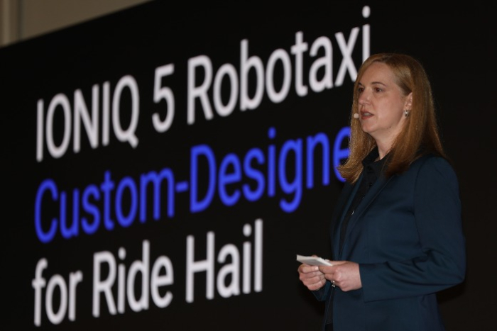 Hyundai-backed Motional to roll out IONIQ 5 robotaxis in Las Vegas in ...